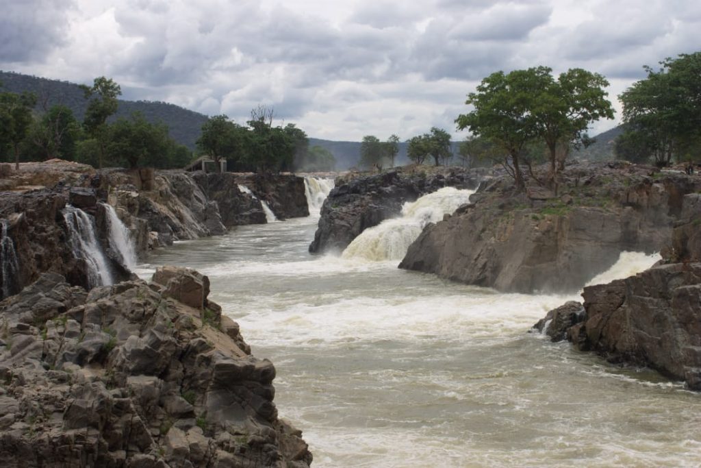 Hogenakkal Falls from Bangalore - A Weekend Road Trip